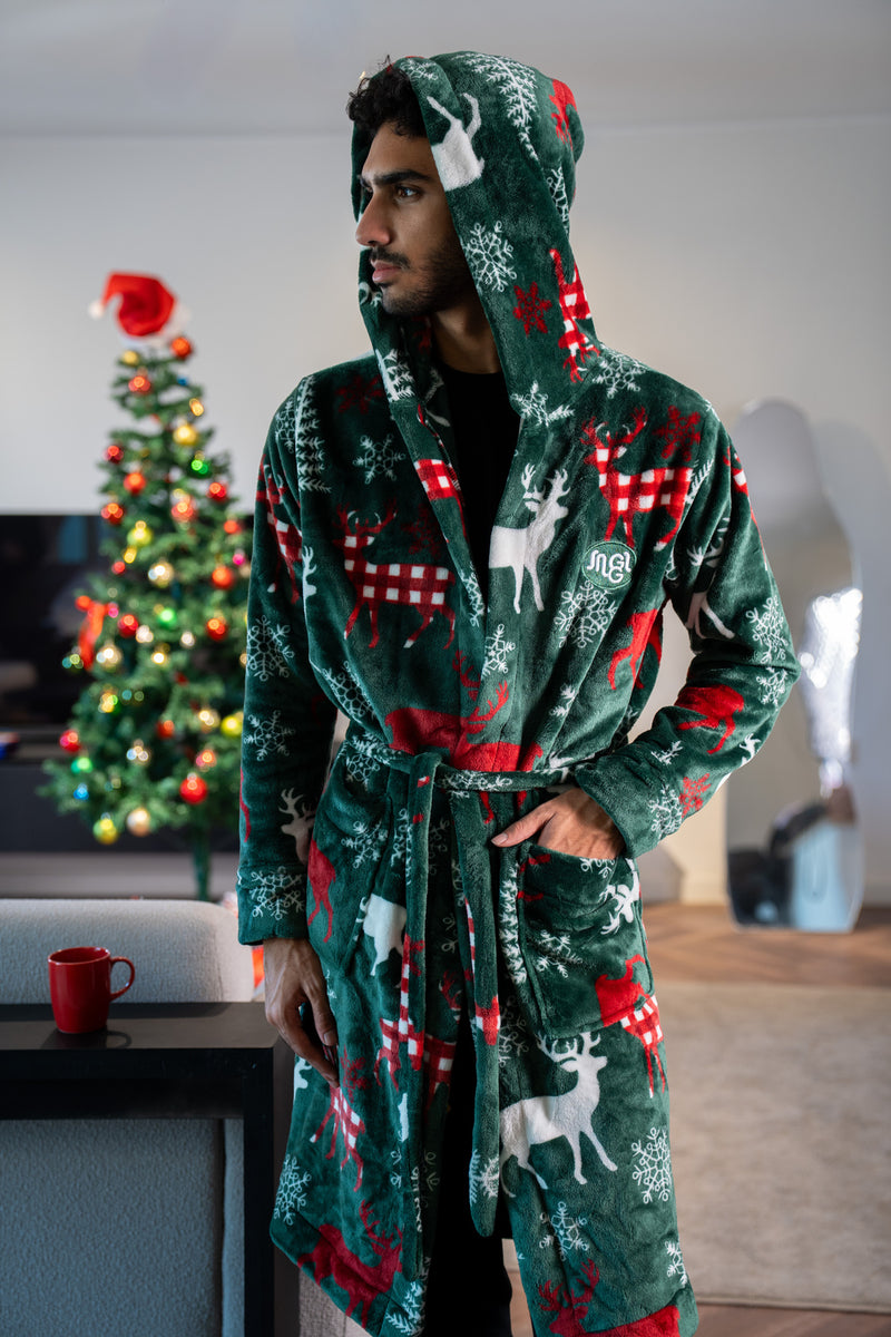 Snuggs Blanket Robe Christmas Green Reindeer – Snuggs Egypt