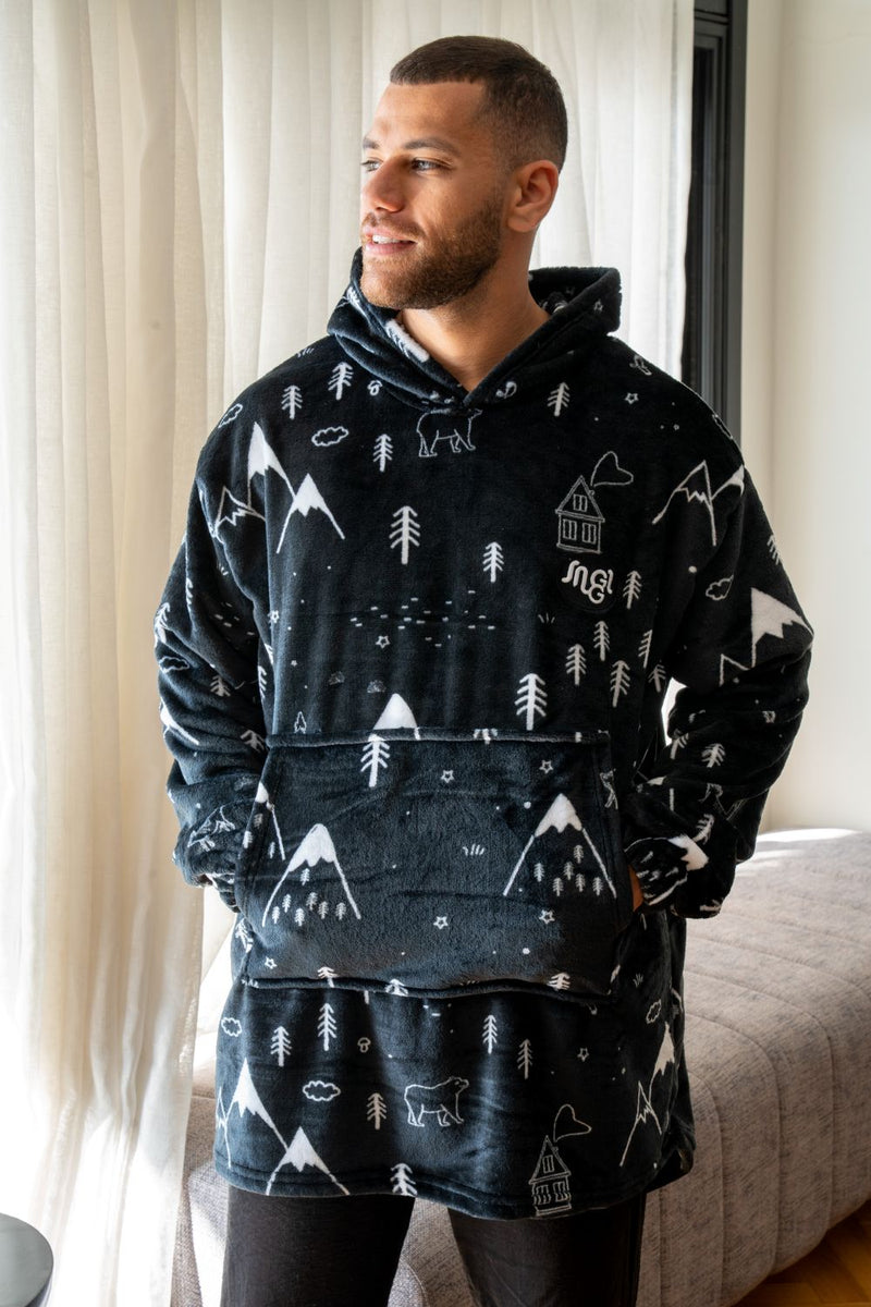 Snuggs Blanket Hoodie Snow Mountains Black – Snuggs Egypt