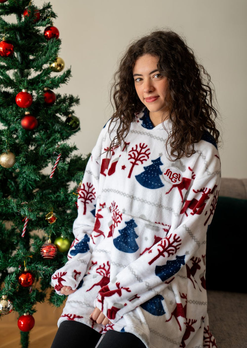 Snuggs Blanket Hoodie Christmas Off White Deer – Snuggs Egypt