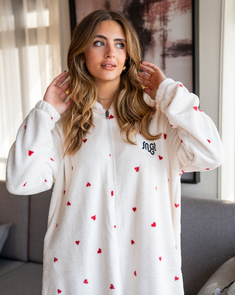 Snuggs Wearable Blanket Monk Off White Hearts – Snuggs Egypt