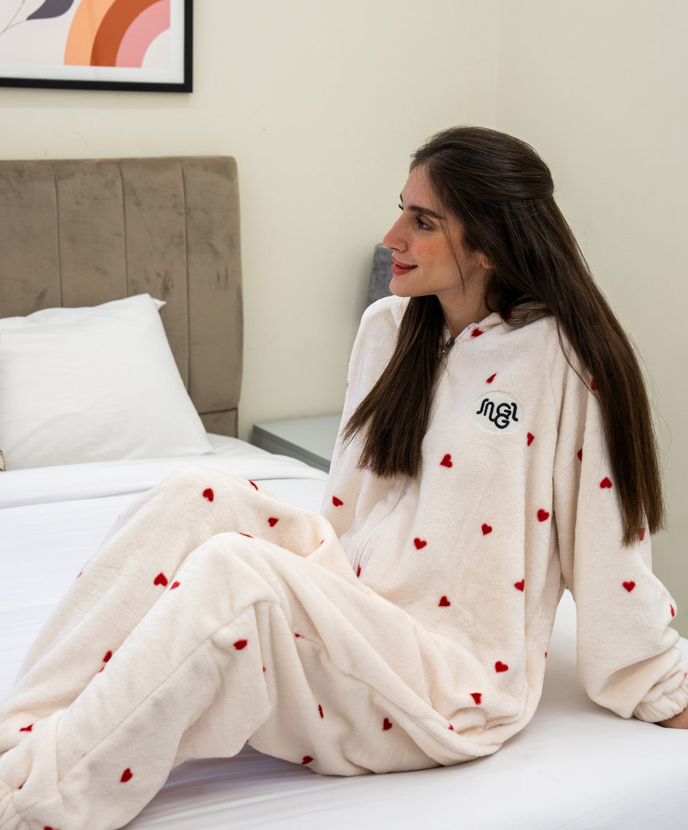 Snuggs Blanket Onesie Off White Hearts – Snuggs Egypt